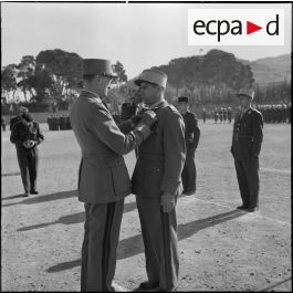 ImagesDéfense - Cherchell. Ecole militaire d'infanterie. Le général ...