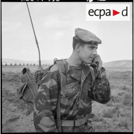 ImagesDéfense - Portrait d'un brigadier de la classe 57.1-B, radio au ...