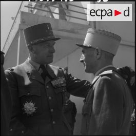 ImagesDéfense - Maison-Blanche. Adieux du général Allard.