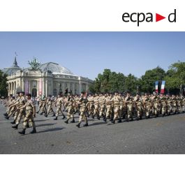 ImagesDéfense - Défilé des soldats du 92e régiment d'infanterie (RI) et ...