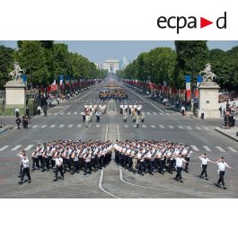 ImagesDéfense - Défilé des élèves de l'Ecole des sous-officiers de l ...