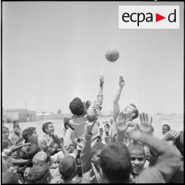 ImagesDéfense - Colomb Bechar. 35ème régiment d'infanterie (RI). 2ème ...