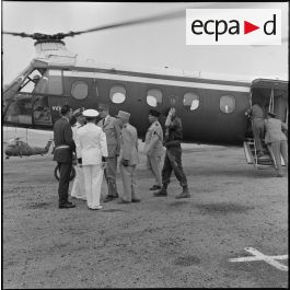 ImagesDéfense - Arrivée du général de Gaulle à Saïda.