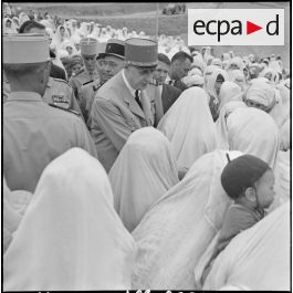 ImagesDéfense - Le général de Gaulle en visite à Zemmora.