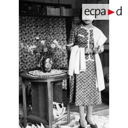 ImagesDéfense - République malgache, Tananarive, 1940. Jeune femme Hova ...