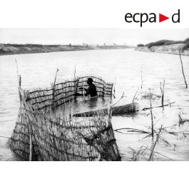 ImagesDéfense - République du Tchad, 1969. Pêche dans le Chari.