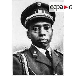 ImagesDéfense - République rwandaise, mars 1975. Major Bonaventure ...
