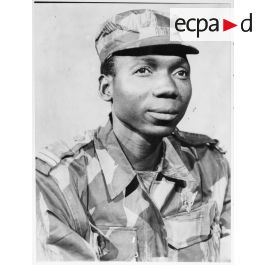 ImagesDéfense - République du Mali, 1969. Lieutenant Baba Diarra.