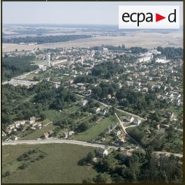 ImagesDéfense - Torcy (77). Le village.