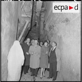 ImagesDéfense - Alger. Dans les ruelles de la casbah.