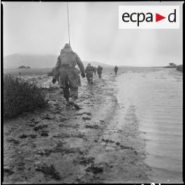 ImagesDéfense - Opération dans les monts de Saïda. [Description en cours]