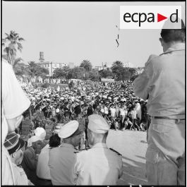 ImagesDéfense - Exhibition publique de fellaghas à Saïda. [Description ...