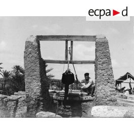 ImagesDéfense - 929. Puits des spahis. Médenine 3/03. Le Dalhou ...
