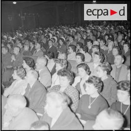 ImagesDéfense - Conférence du colonel Bigeard à Saïda.