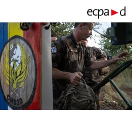 ImagesDéfense - Des soldats du centre de management de la Défense dans ...