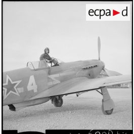 ImagesDéfense - Le sous-lieutenant Robert Marchi, pilote du régiment de ...