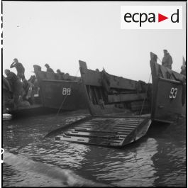 ImagesDéfense - Débarquement de troupes régulières issues des Forces ...