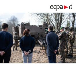 ImagesDéfense - Des légionnaires de la 13e demi-brigade de la légion ...