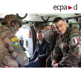 ImagesDéfense - Des légionnaires de la 13e demi-brigade de la légion ...