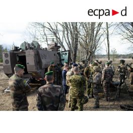 ImagesDéfense - Des légionnaires de la 13e demi-brigade de la légion ...