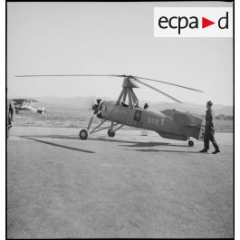 ImagesDéfense - Autogire de liaison de l'aéronautique navale Lioré et ...