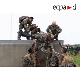 ImagesDéfense - Des légionnaires de la 13e demi-brigade de la légion ...