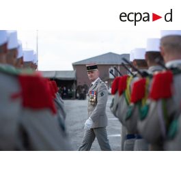ImagesDéfense - Le lieutenant-colonel Edouard Bros passe les ...