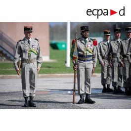 ImagesDéfense - Le capitaine Robin de la 13e demi-brigade de la légion ...