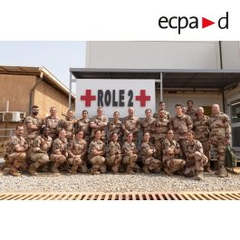 ImagesDéfense - Portrait de groupe du médecin général des armées ...