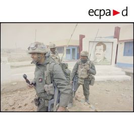 ImagesDéfense - Deux radios du 3e RIMa (régiment d'infanterie de marine ...