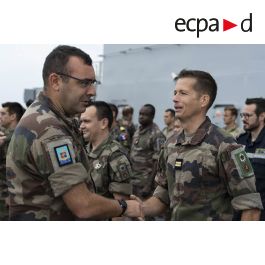 ImagesDéfense - Le colonel Jean-Hugues Delcourt du régiment d ...