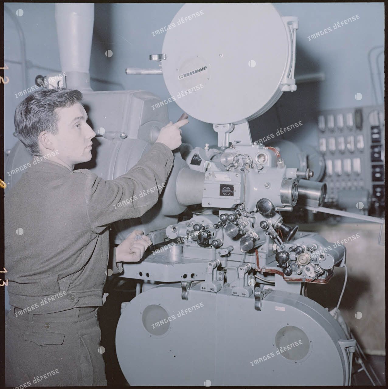ImagesDéfense - Le fort d’Ivry : un monument entre Histoire et cinéma