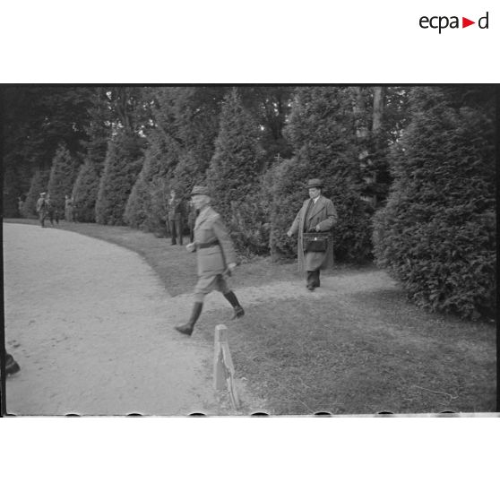 ImagesDéfense - Signature de l'armistice à Rethondes le 22 juin 1940.