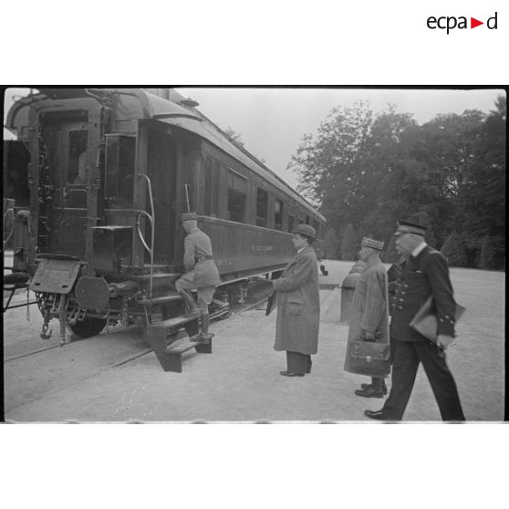 ImagesDéfense - Signature de l'armistice à Rethondes le 22 juin 1940.