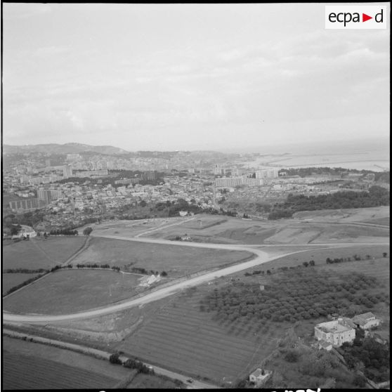 ImagesDéfense - Vue aérienne d'Alger.