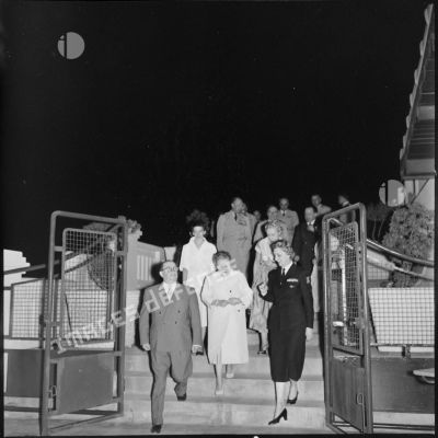 ImagesDéfense - La comtesse du Luart visite le centre militaire de ...