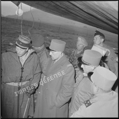 ImagesDéfense - Visite du général Paul Ely chef d'Etat-Major des forces ...