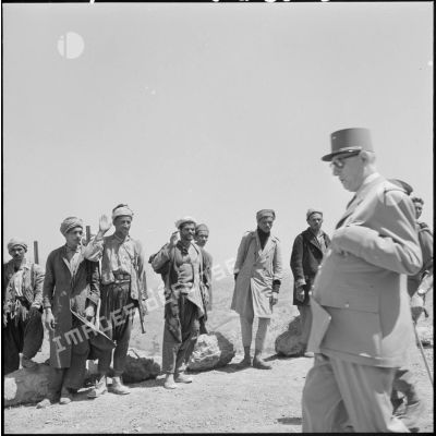 ImagesDéfense - Visite du général de Gaulle dans l'Algérois.