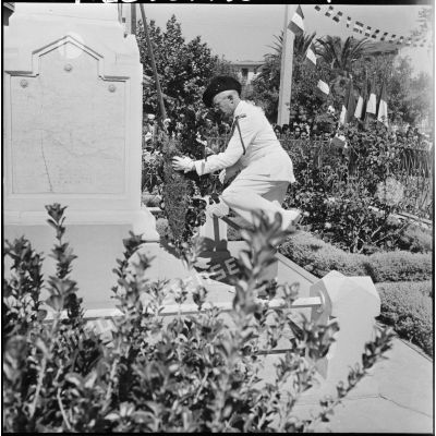 ImagesDéfense - Palestro. Cérémonie devant le monument aux morts.